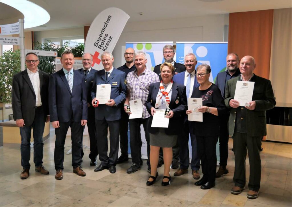 Leuchtende Vorbilder im Dienst für die Gesellschaft: Staatliche ...